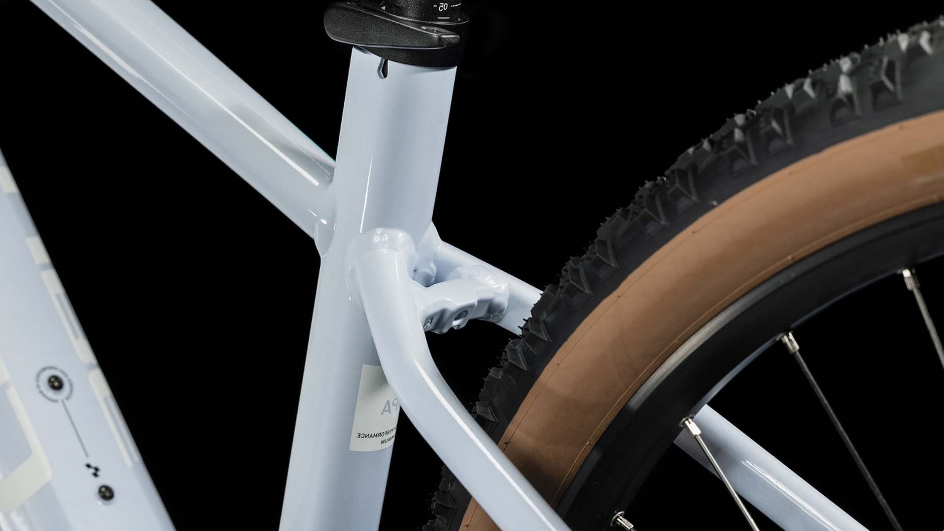 Descubre la Cube Reaction Hybrid Pro 750